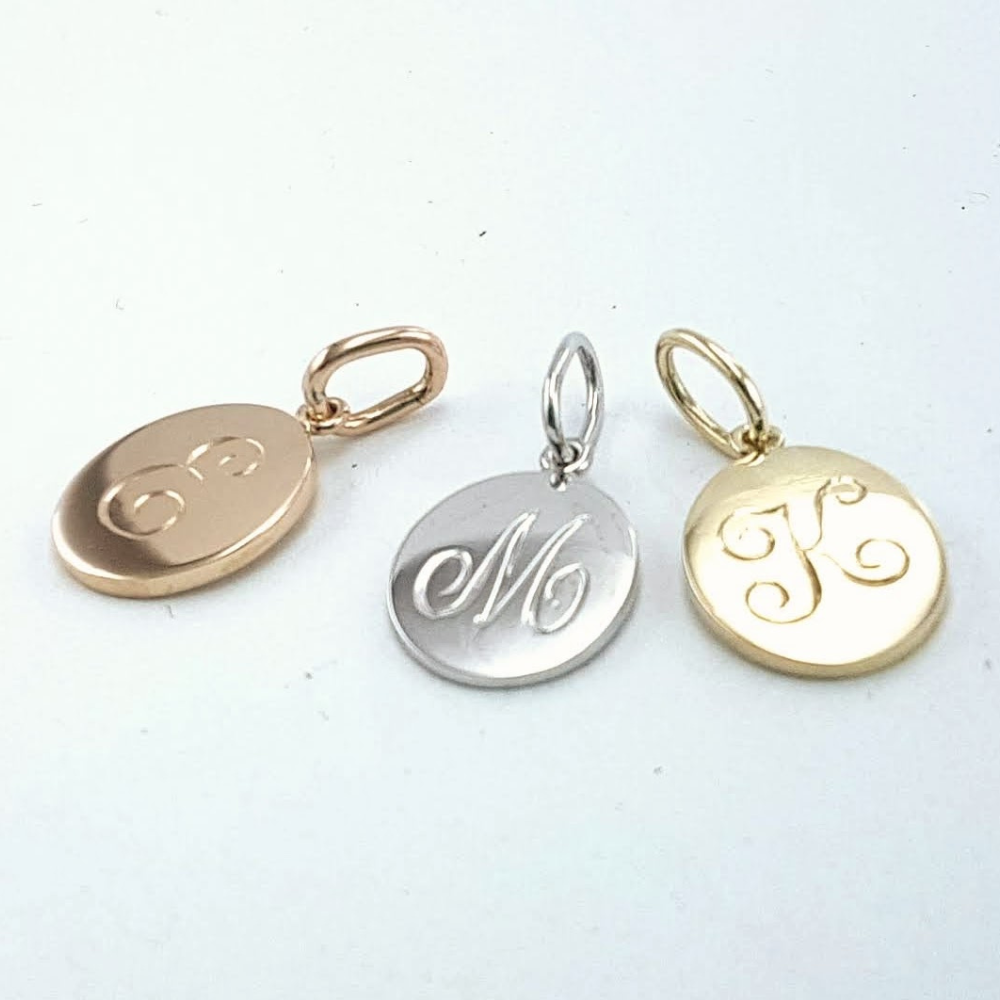 Assorted Disc Pendants – Desma Designs