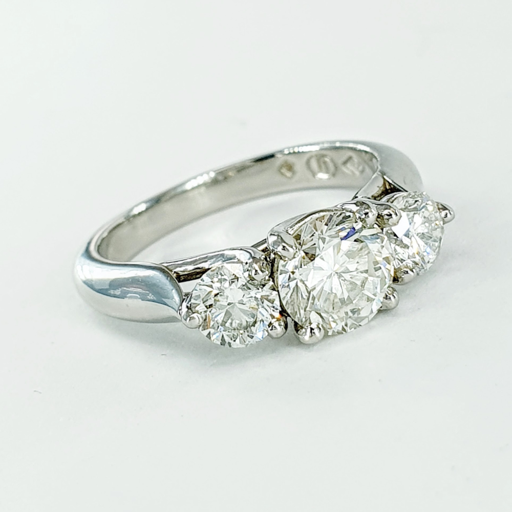 Platinum Claw set Round Brilliant Cut Diamond Trilogy Ring – Desma Designs